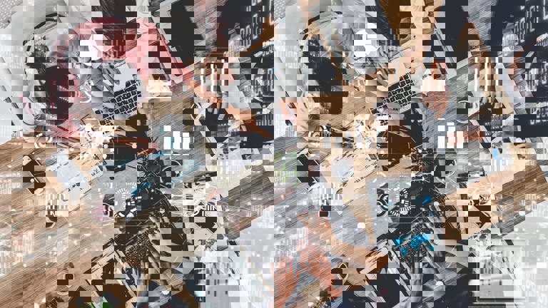 How to Implement New Technology in the Workplace - Oak Engage