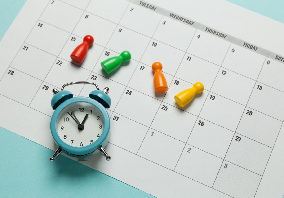 Four day work week vs unlimited holidays - Oak Engage