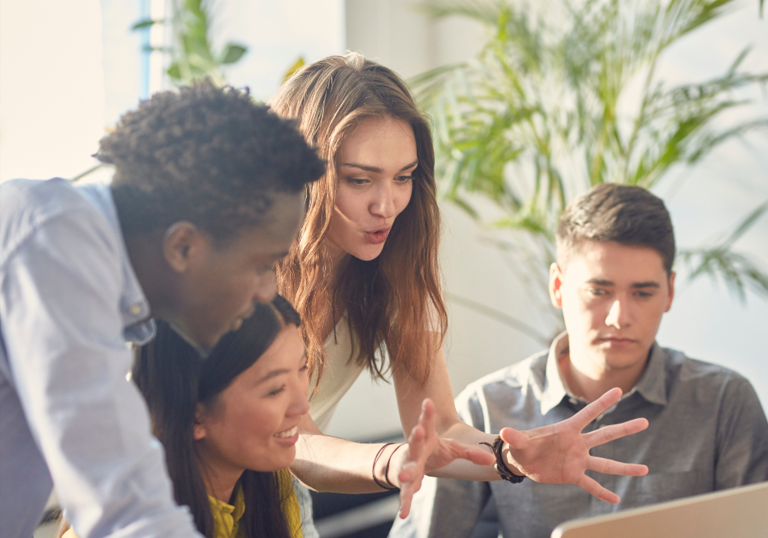 How Internal Comms Teams Drive ROI: A Guide for Enterprise Leaders