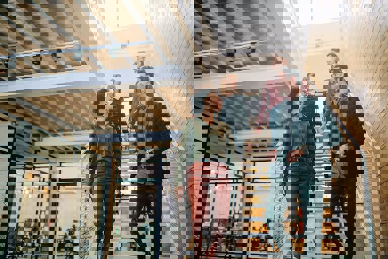 Employee Relations: Definition, Examples & Tips - Oak Engage